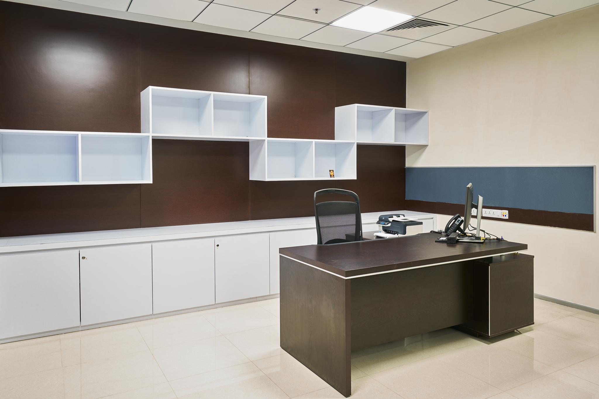 Senate Executive Table - Featherlite Furniture